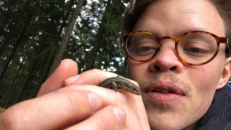 Anders tog springet fra nørd til tv-vært: Specielt én scene gjorde ham ... Anders tog springet fra nørd til tv-vært: Specielt én scene gjorde ham ...
