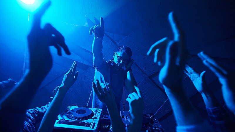 Mange klager over larm fra techno-festival i Silkeborg | TV MIDTVEST Mange klager over larm fra techno-festival i Silkeborg | TV MIDTVEST